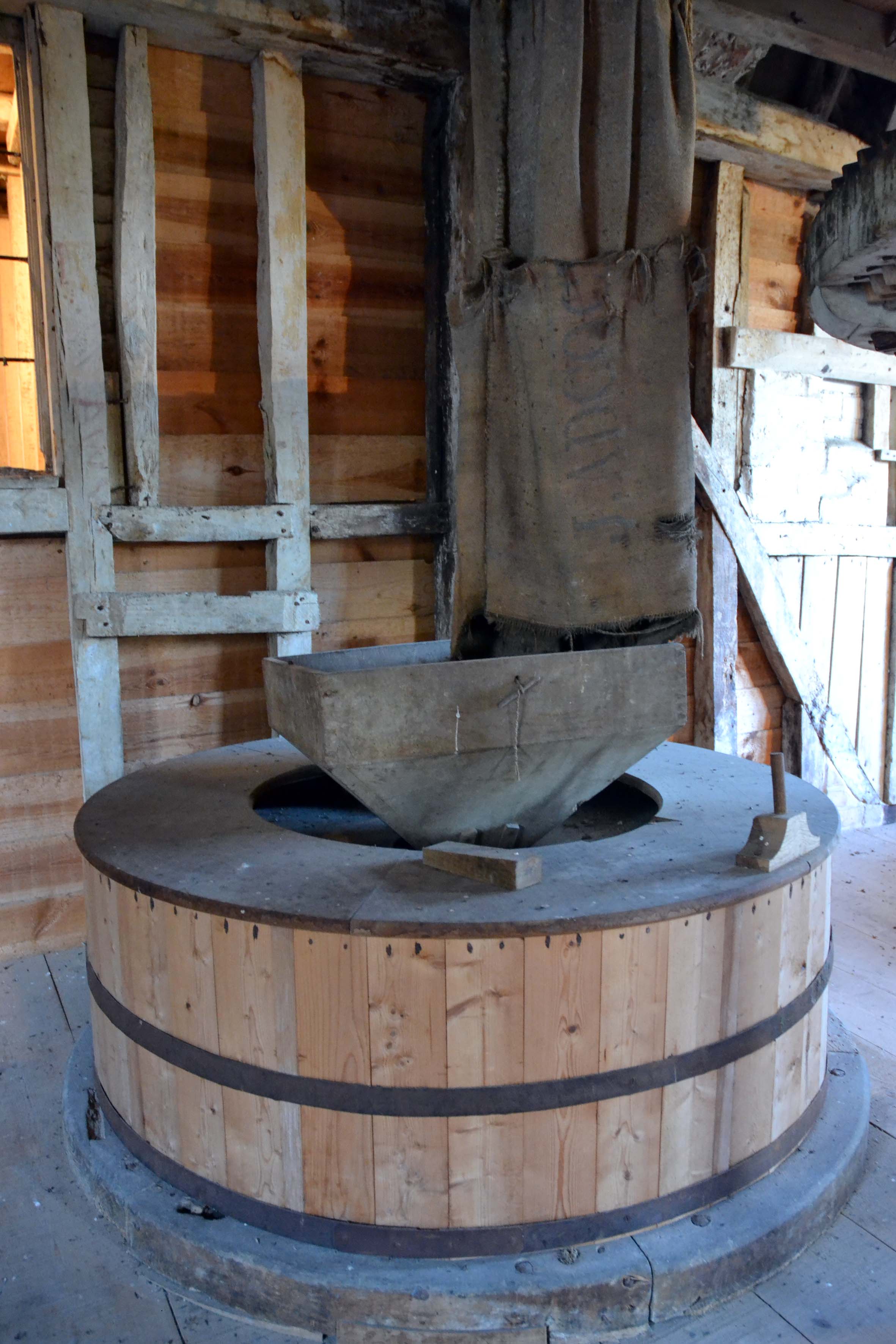 Topcliffe Mill: images of the interior | Topcliffe Mill | Meldreth History