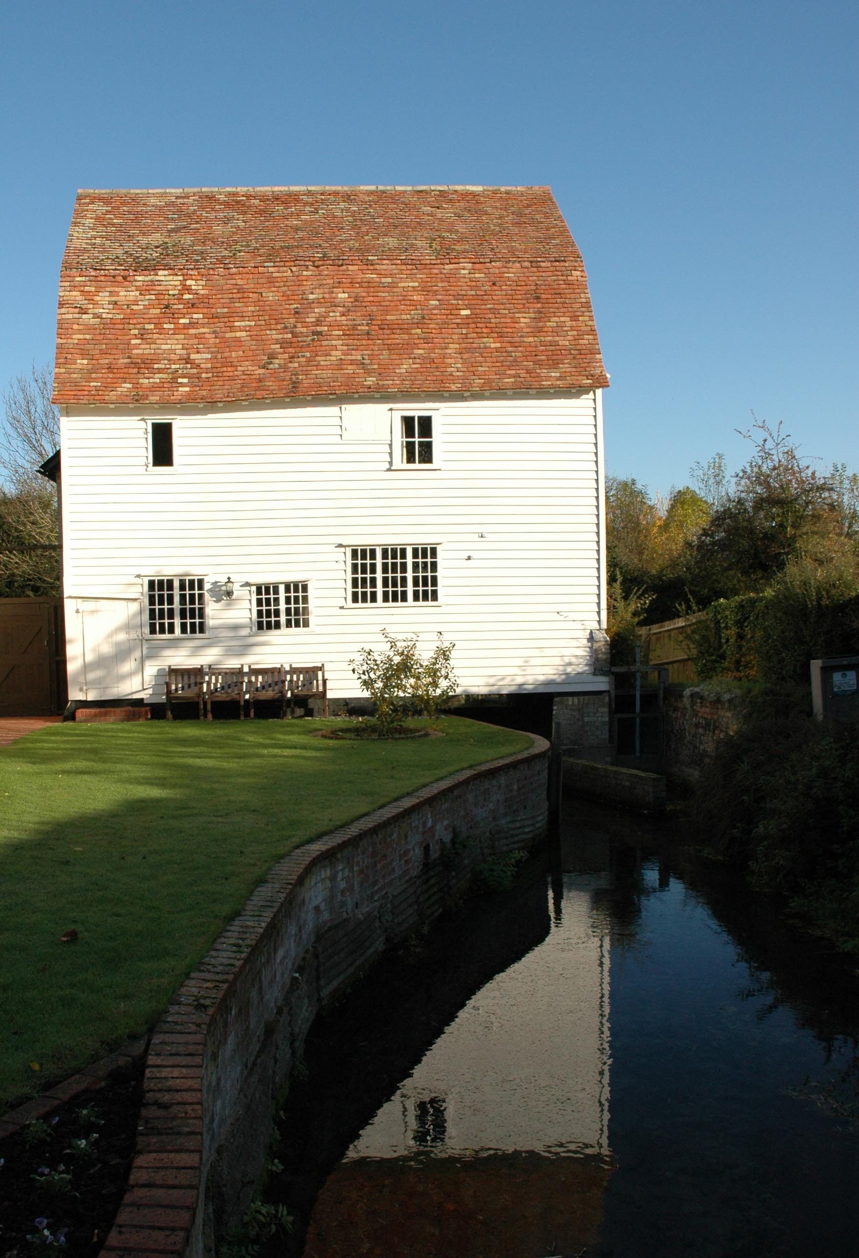Topcliffe Mill: images of the exterior | Historic Buildings in Meldreth ...