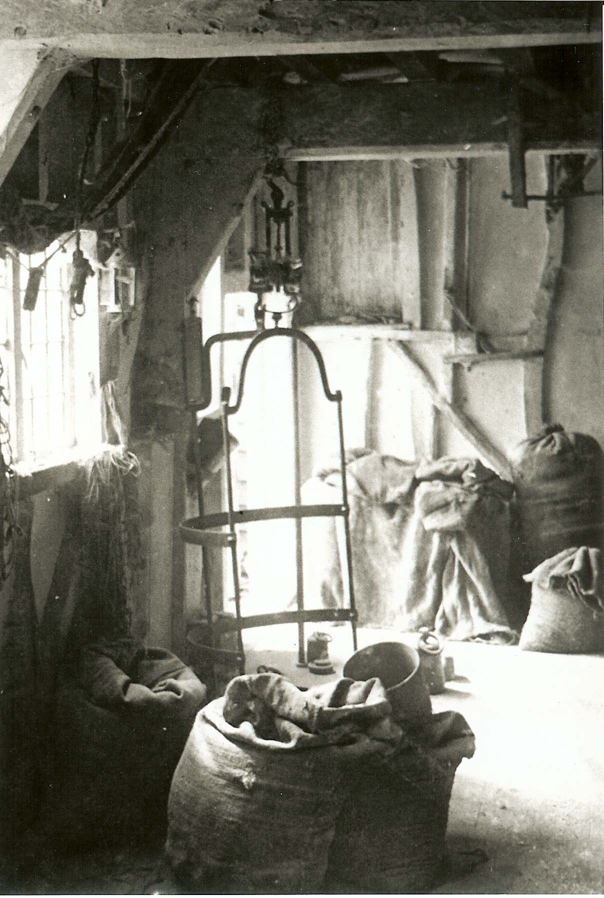 Topcliffe Mill: images of the interior | Topcliffe Mill | Meldreth History